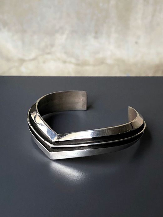 Indian Jewelry TOM HAWK SILVER BANGLE / TYPE C | FLATBUSH（フラットブッシュ）公式 ...