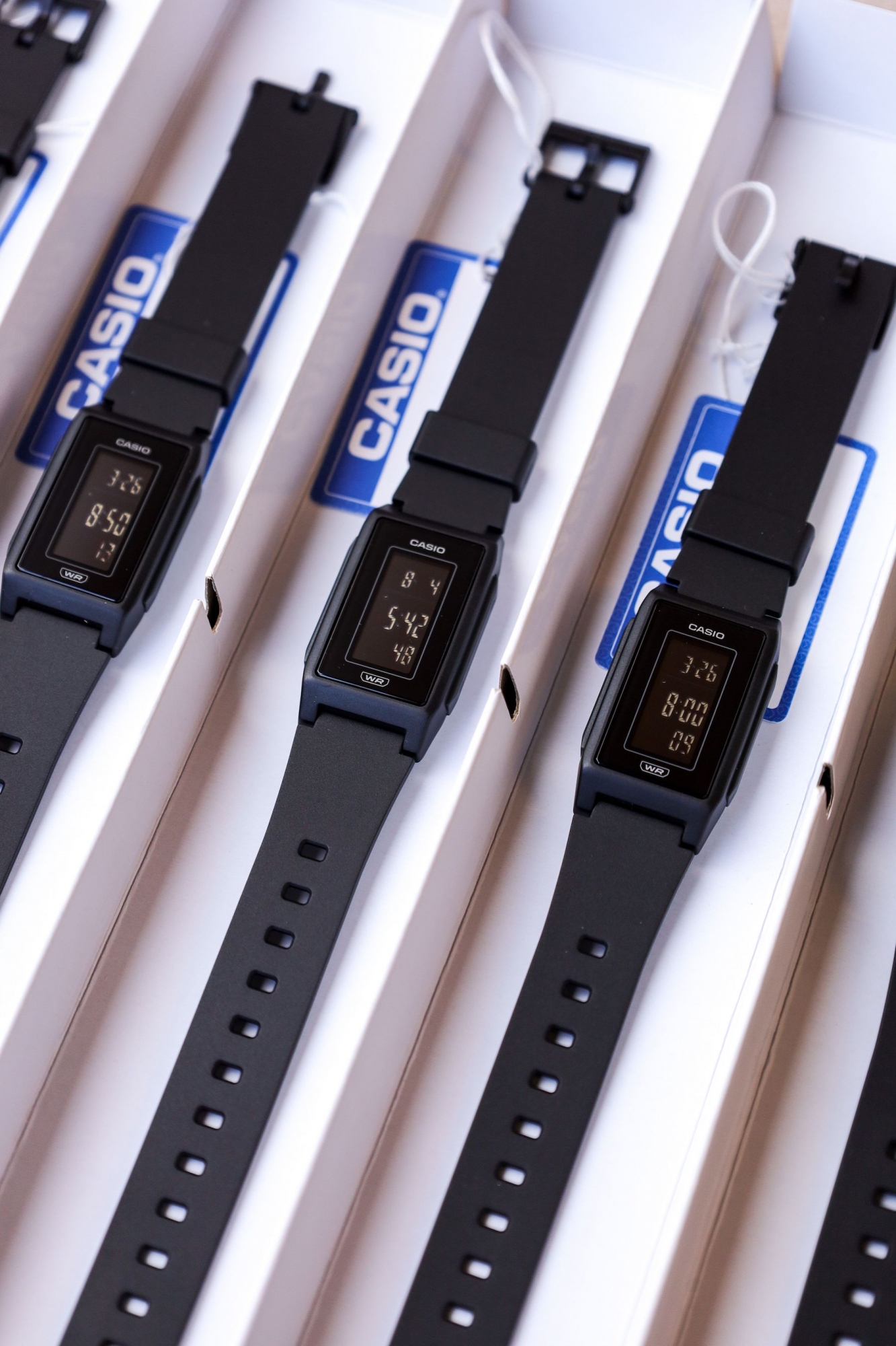 CASIO SLIM DIGITAL WATCH / Black | FLATBUSH（フラットブッシュ）公式オンラインサイト